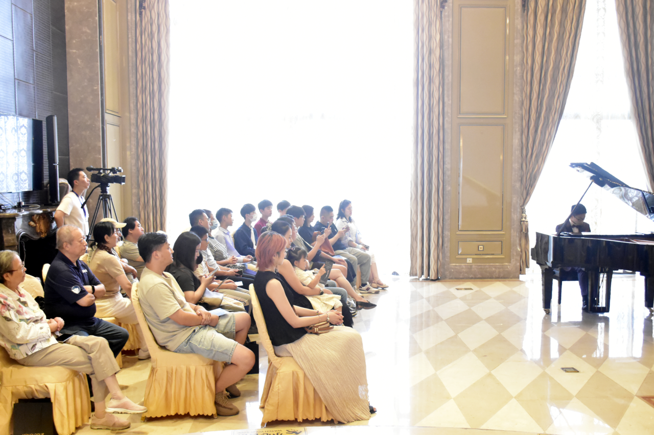 Shanghai Starriver Bilingual School